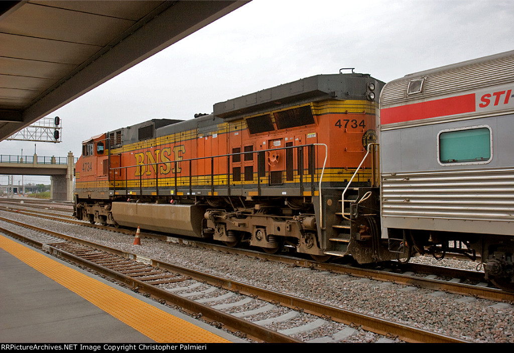 BNSF 4734